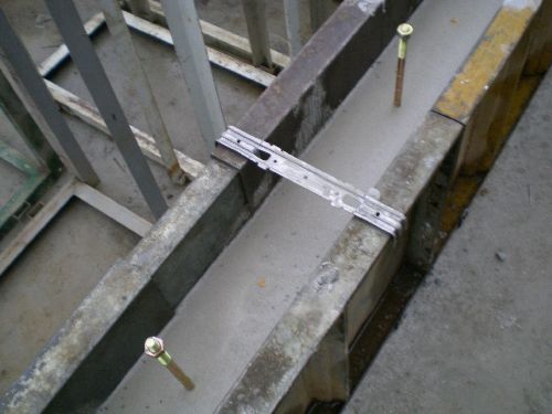 Kes工法で建てるセルロースファイバー断熱の家がスタートしました。 超制震デザイン住宅 株式会社 八木工務店（神奈川県川崎市） 自然素材